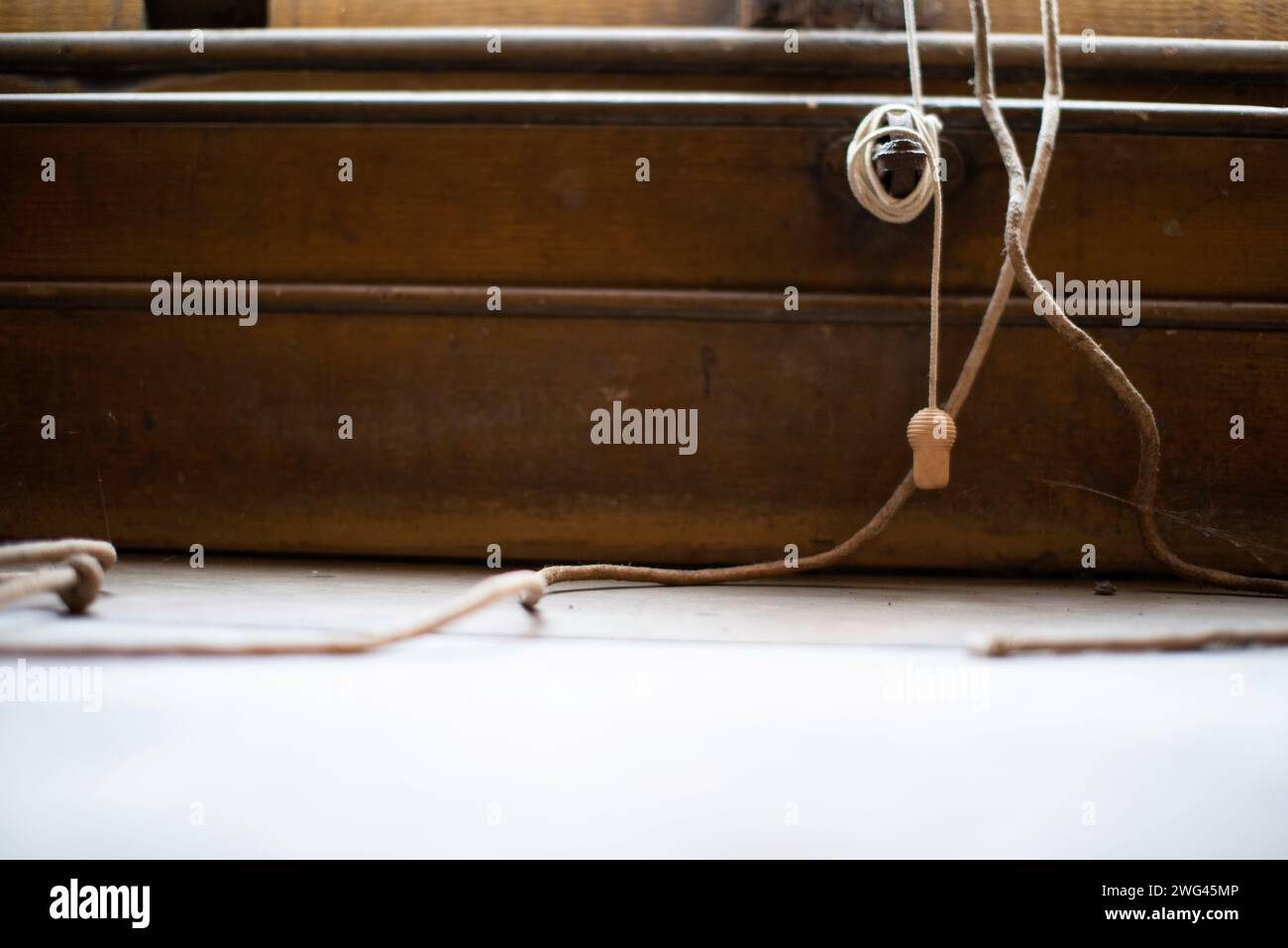 House chord hi-res stock photography and images - Alamy
