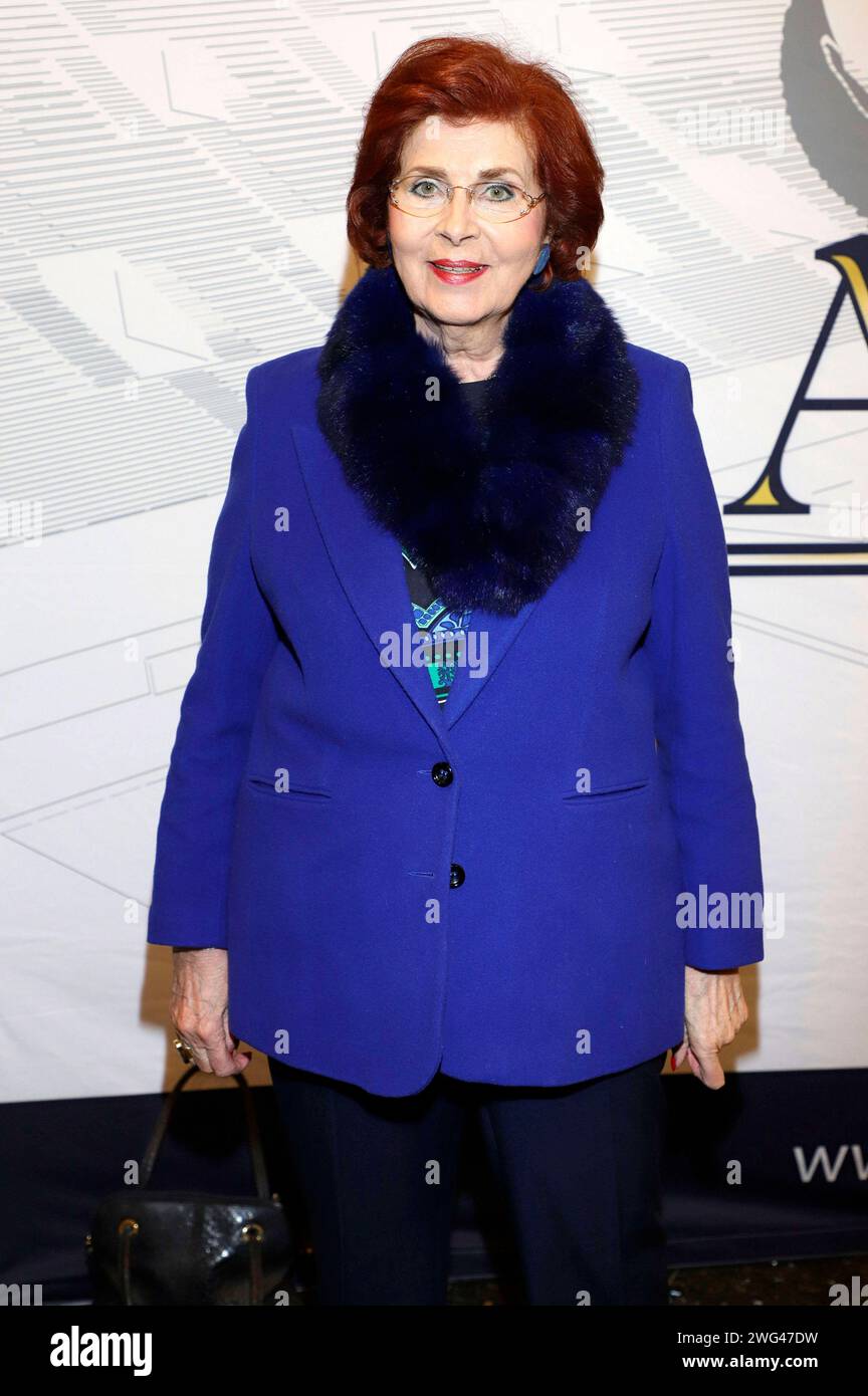 Heidrun von Goessel bei der Weltpremiere von Aida - Das Arena Opern ...