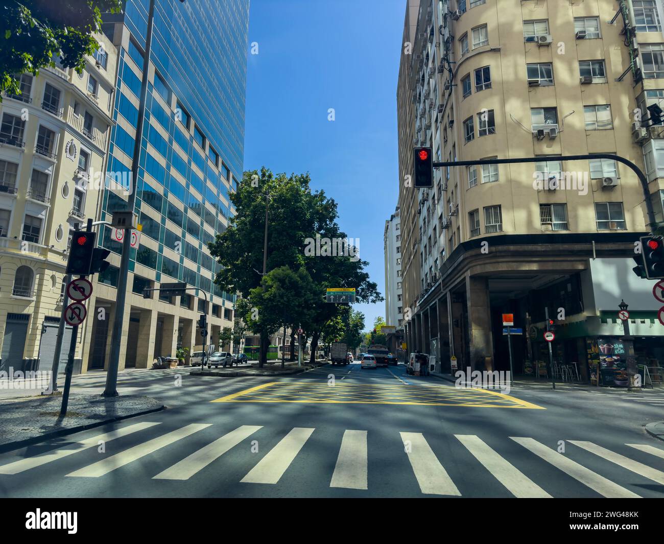 Metropolis centers around the world Stock Photo - Alamy