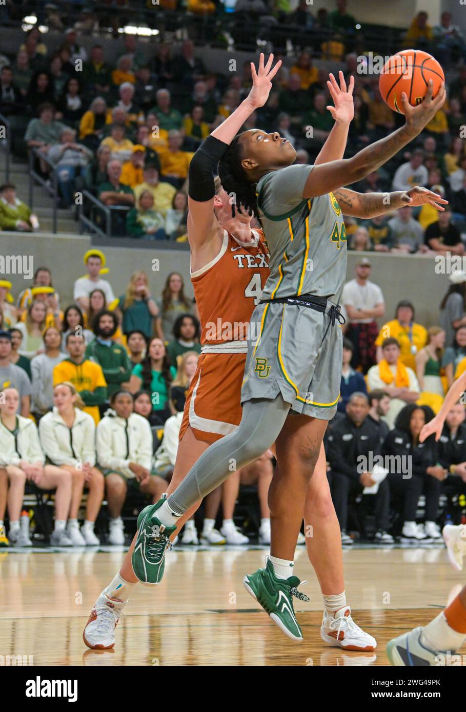 February 1 2024: Baylor Lady Bears forward Dre'Una Edwards (44) shoots ...