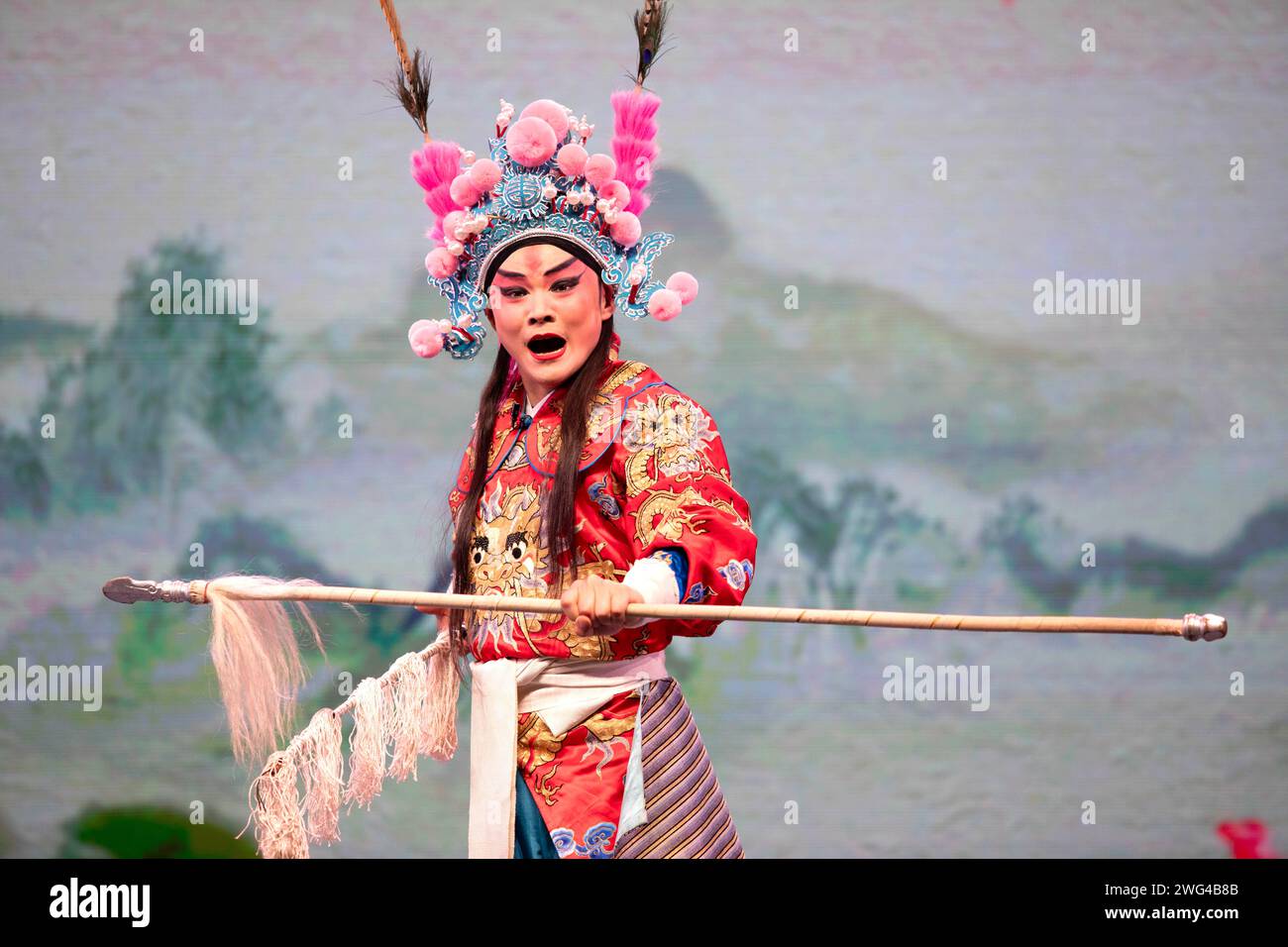 (240203) -- BUENOS AIRES, Feb. 3, 2024 (Xinhua) -- An artist performs Sichuan Opera during a ...