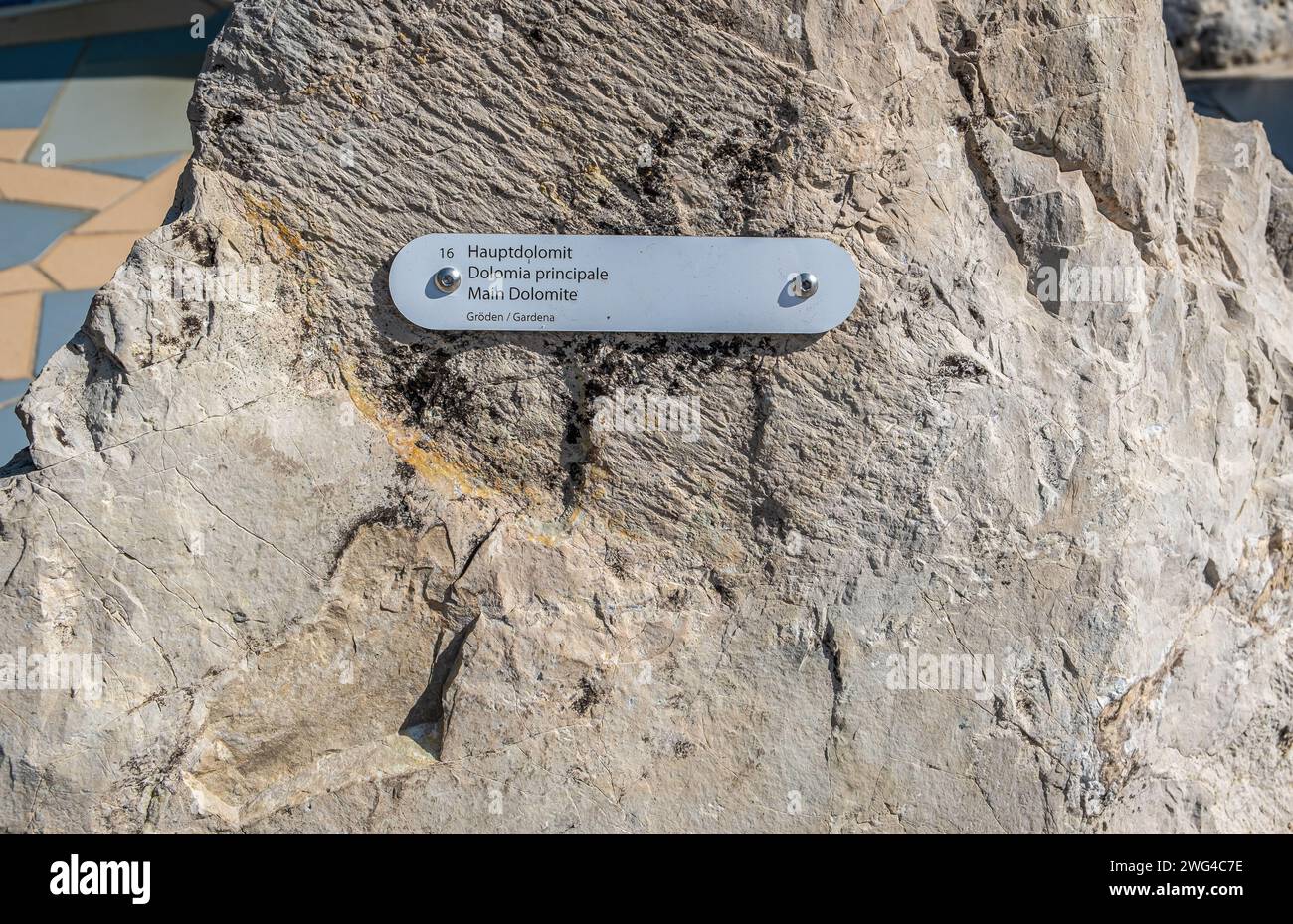 Dolomite rock hi-res stock photography and images - Alamy