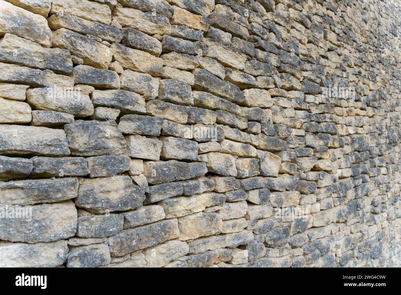 Stacked stone wall hi-res stock photography and images - Alamy
