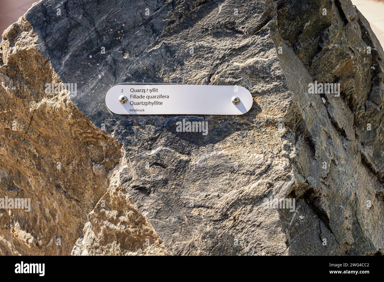 Metamorphic rock quartz detail hi-res stock photography and images - Alamy