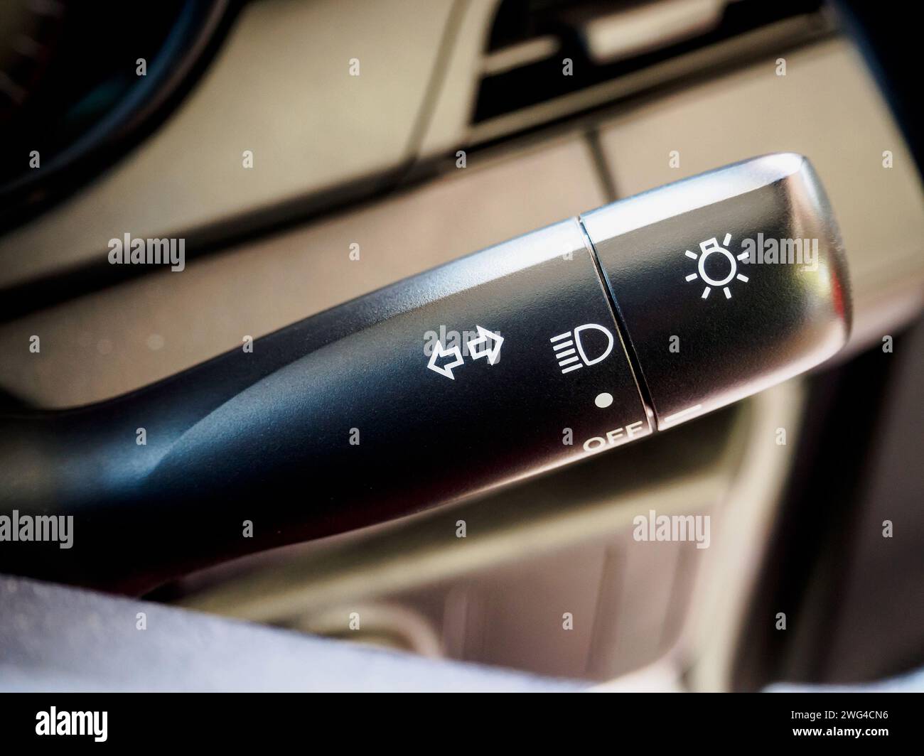 Car lighting hi-res stock photography and images - Alamy
