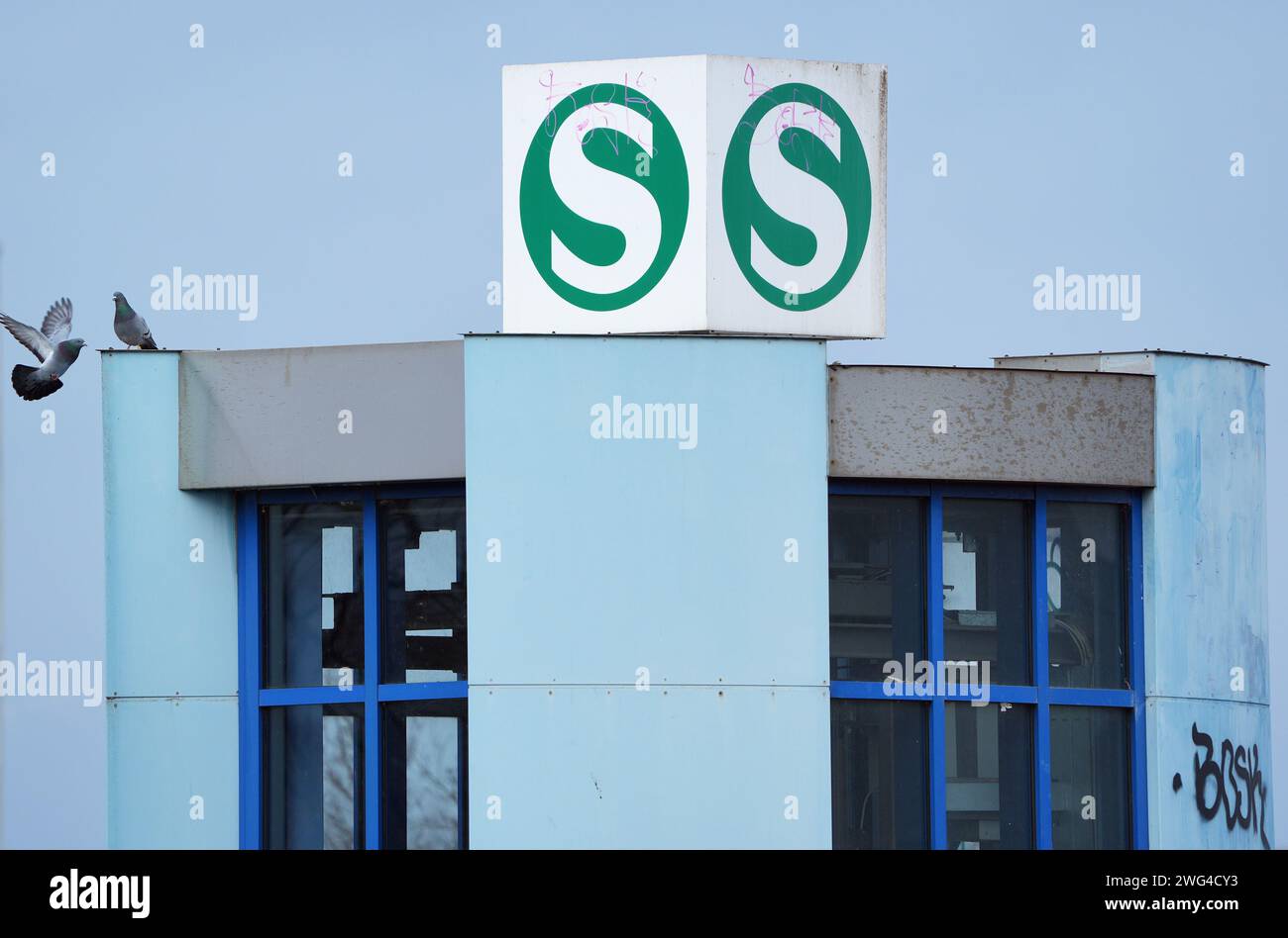 02 February 2024, Berlin: The Berlin S-Bahn logo at Heinersdorf station ...
