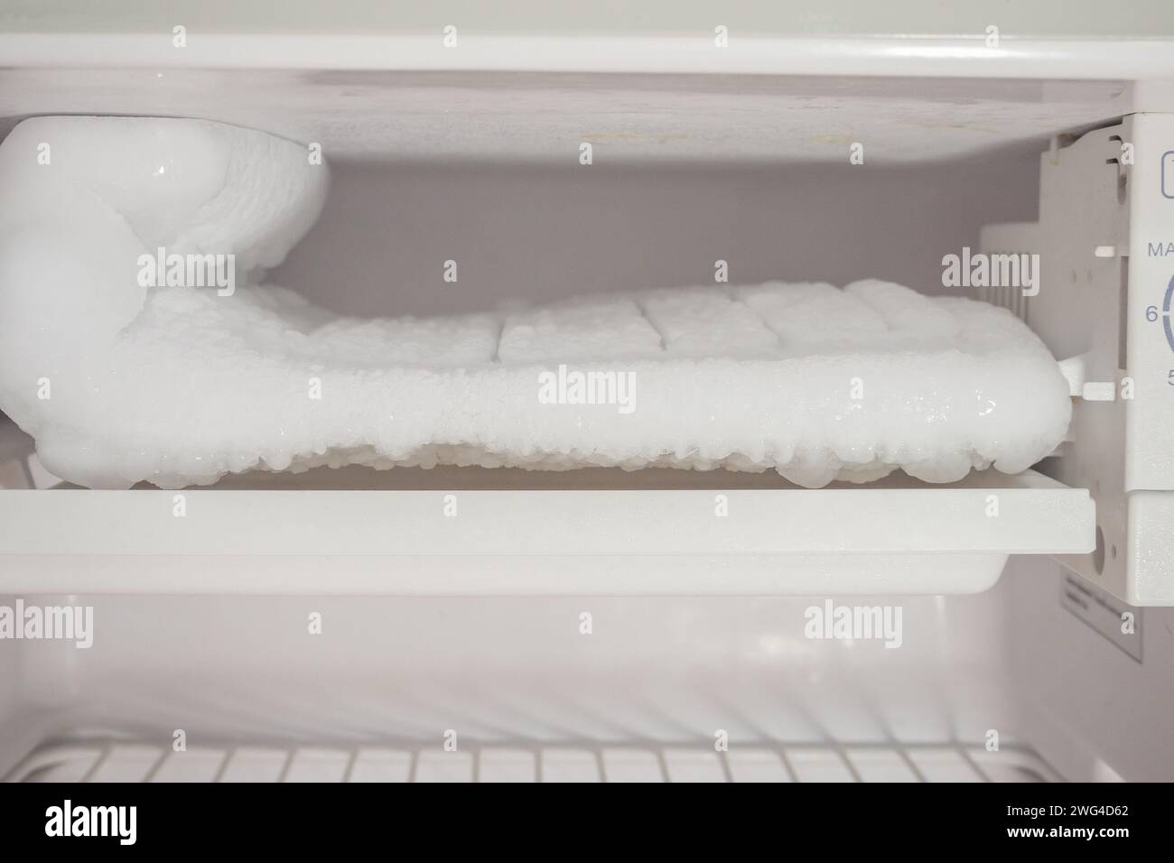 Ice buildup in freezer hi-res stock photography and images - Alamy
