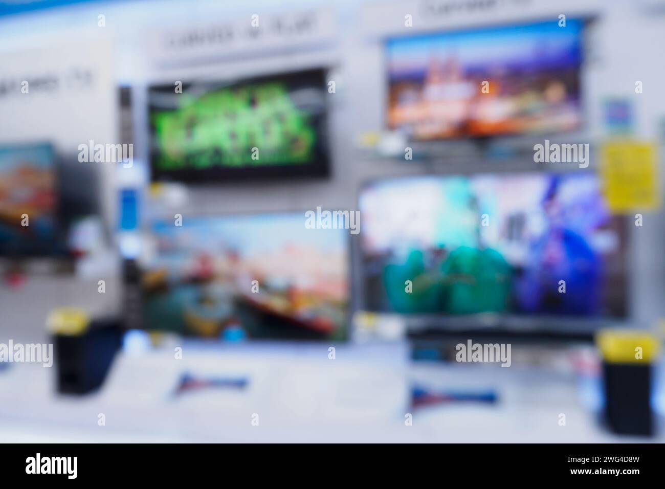 Home appliance store interior hi-res stock photography and images - Alamy