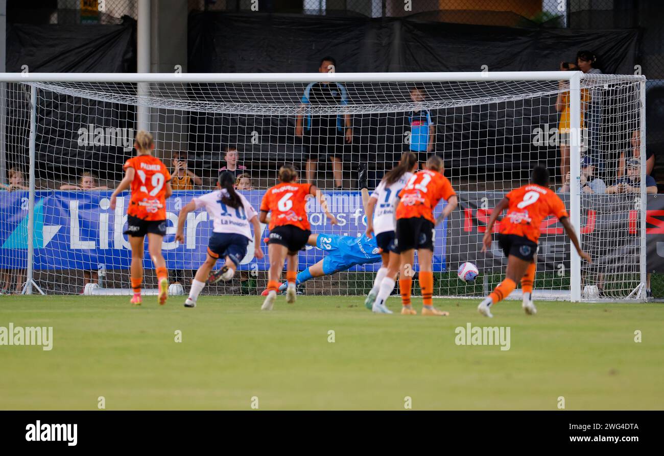 Brisbane, Australia. 2nd Feb 2024. Wehl Lowe (23 Melbourne) scores a ...