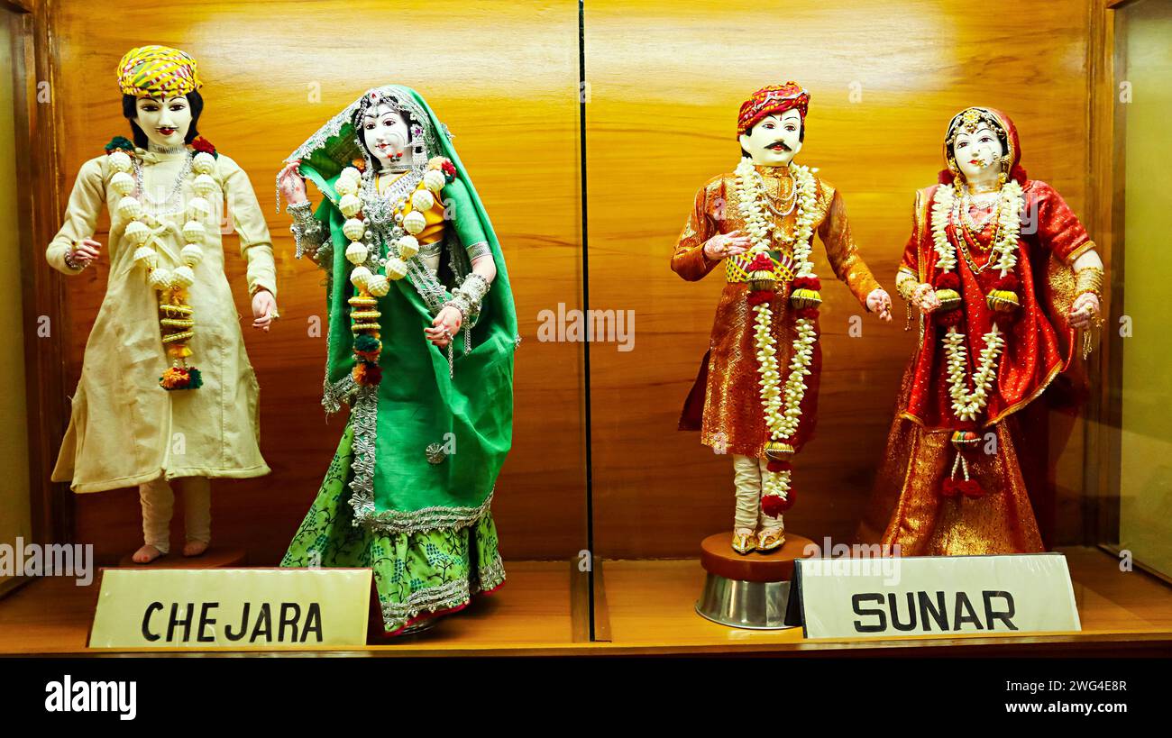 Bridal Costume of Chejara and Sunar, Dr. Ramnath Podar Haveli Museum ...