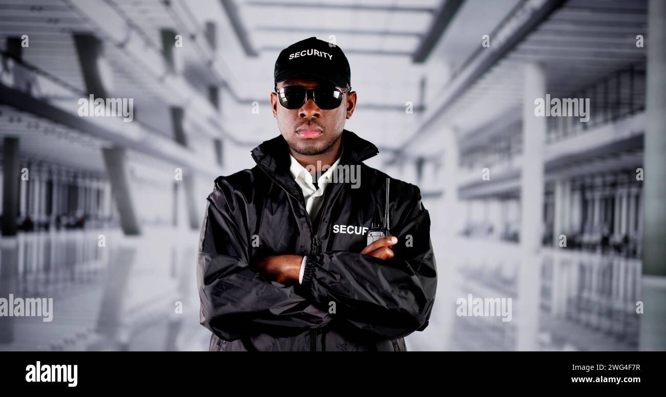 Mall Or Retail Store Security Guard Officer Stock Photo - Alamy