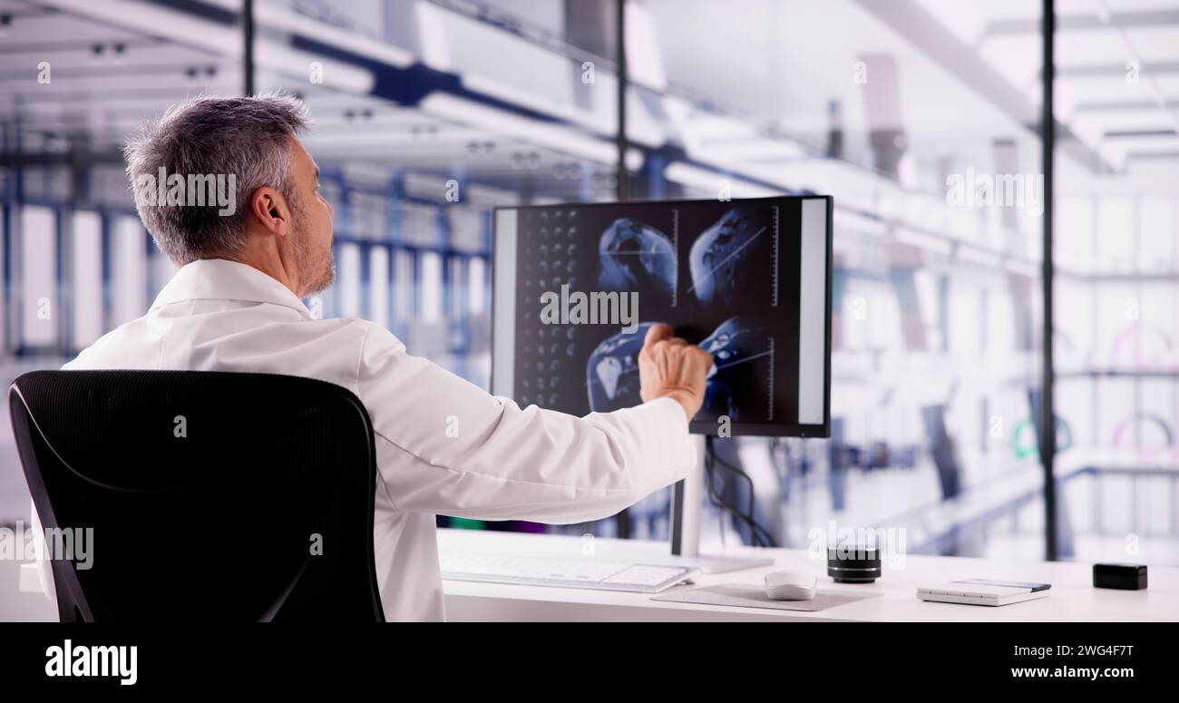 Shoulder bones hi-res stock photography and images - Alamy