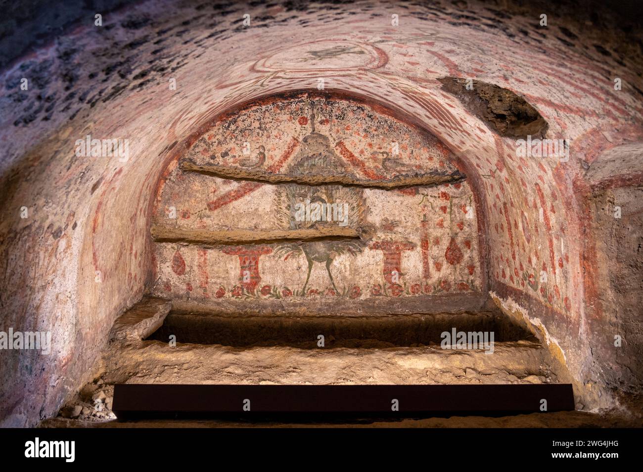 Rione sanità catacomb hi-res stock photography and images - Alamy