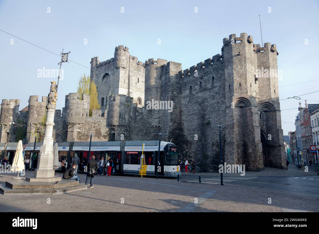 View counts hi-res stock photography and images - Alamy