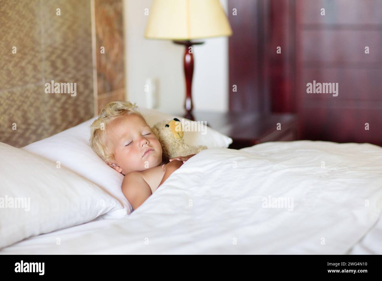 Child nap hi-res stock photography and images - Alamy