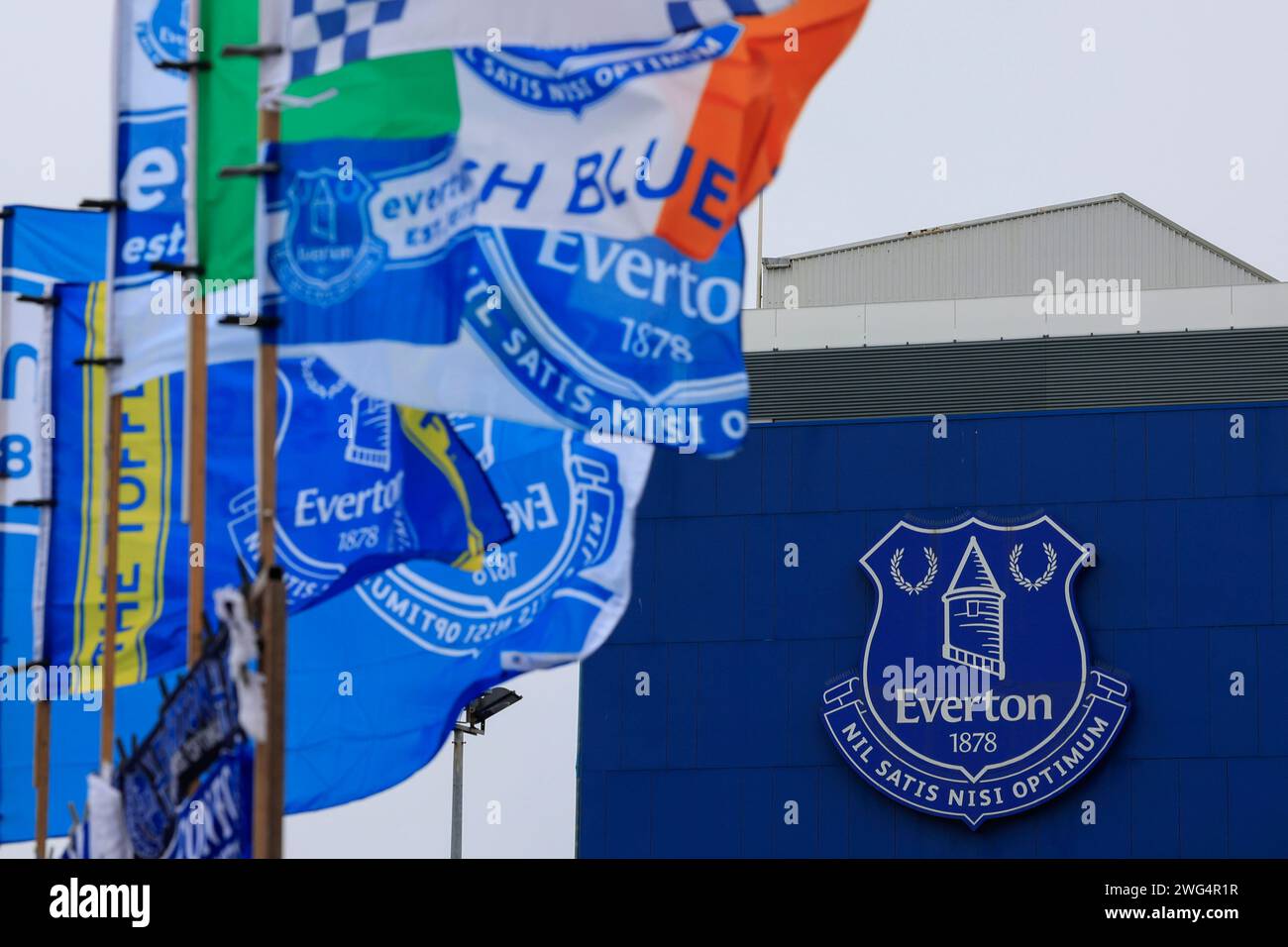 Everton flags flying outside goodison park hi-res stock photography and ...