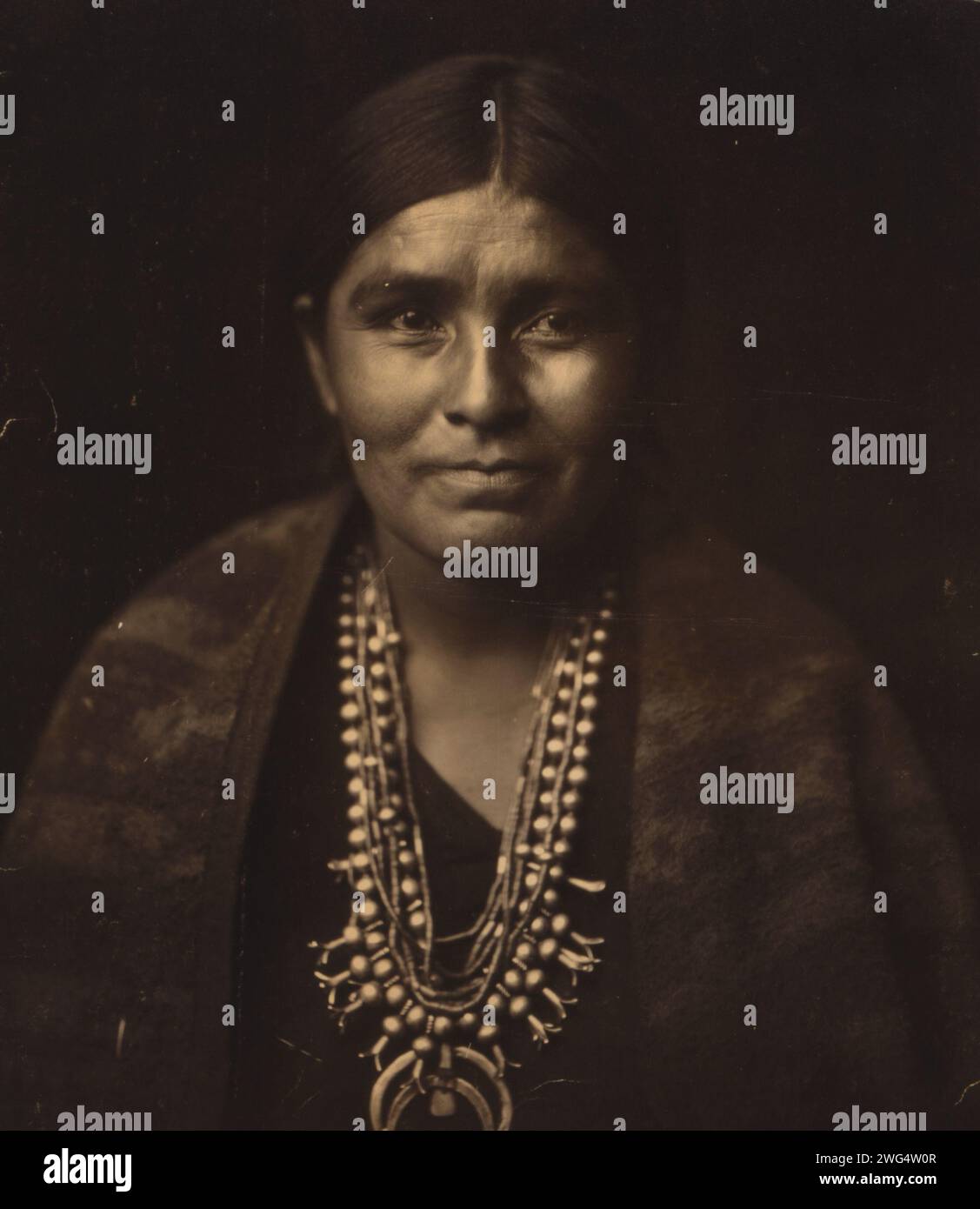 Navajo first woman art hi-res stock photography and images - Alamy