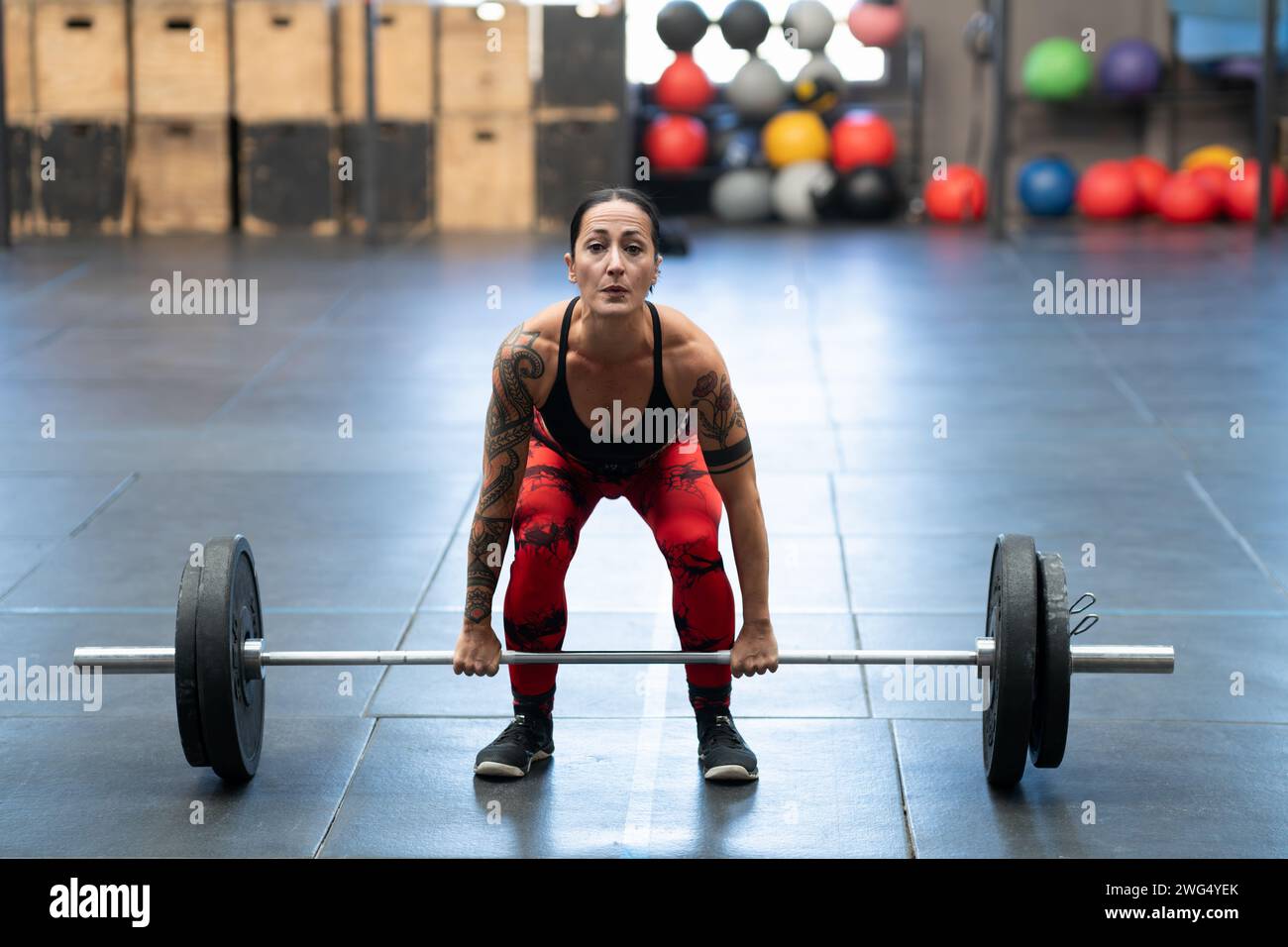 Deadlifting hi-res stock photography and images - Alamy