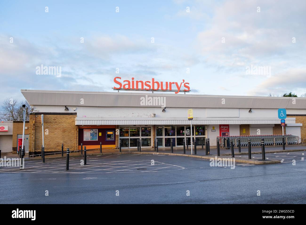 Newcastle UK: 14th Jan 2024: Exterior of Sainsbury's supermarket in the ...