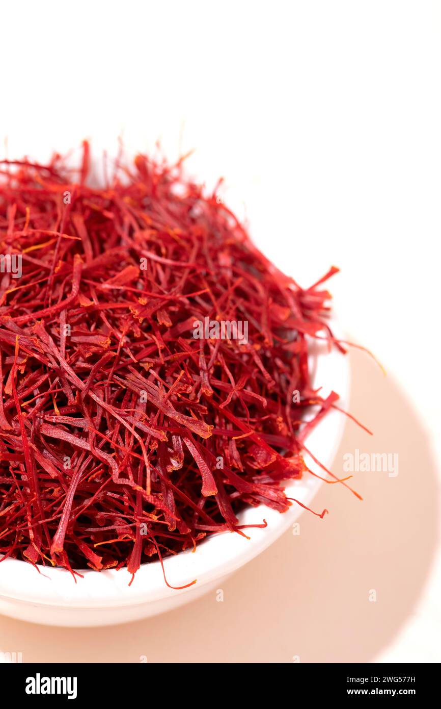 Beautiful images of saffron, saffron pictures, saffron drinks, high ...