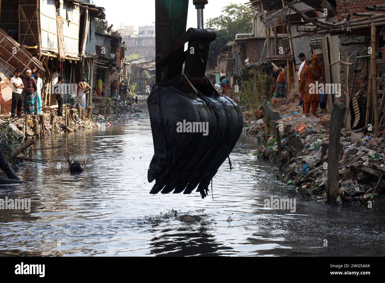 Slums paris hi-res stock photography and images - Alamy