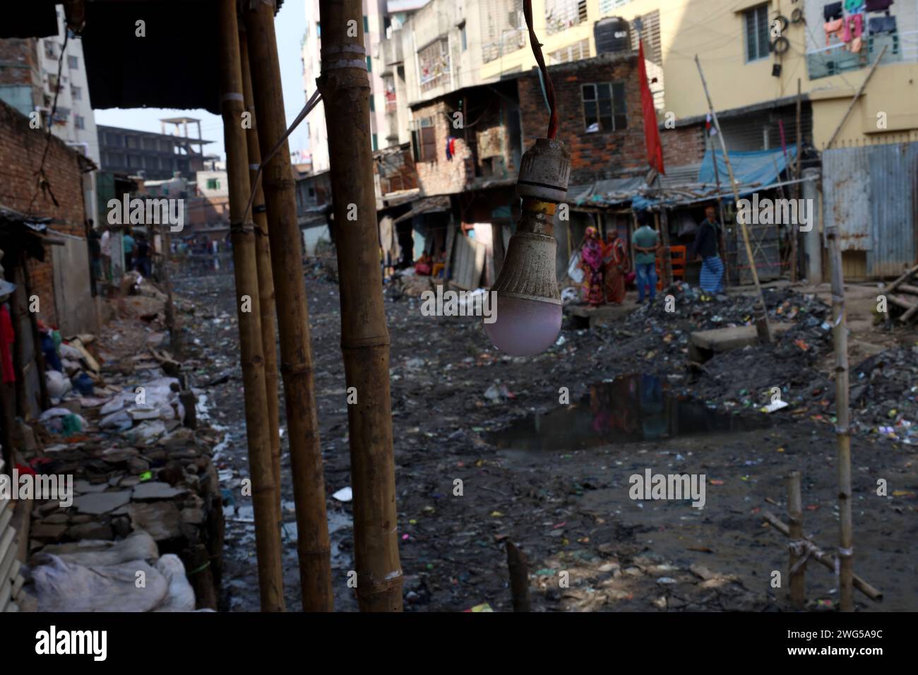Slums paris hi-res stock photography and images - Alamy
