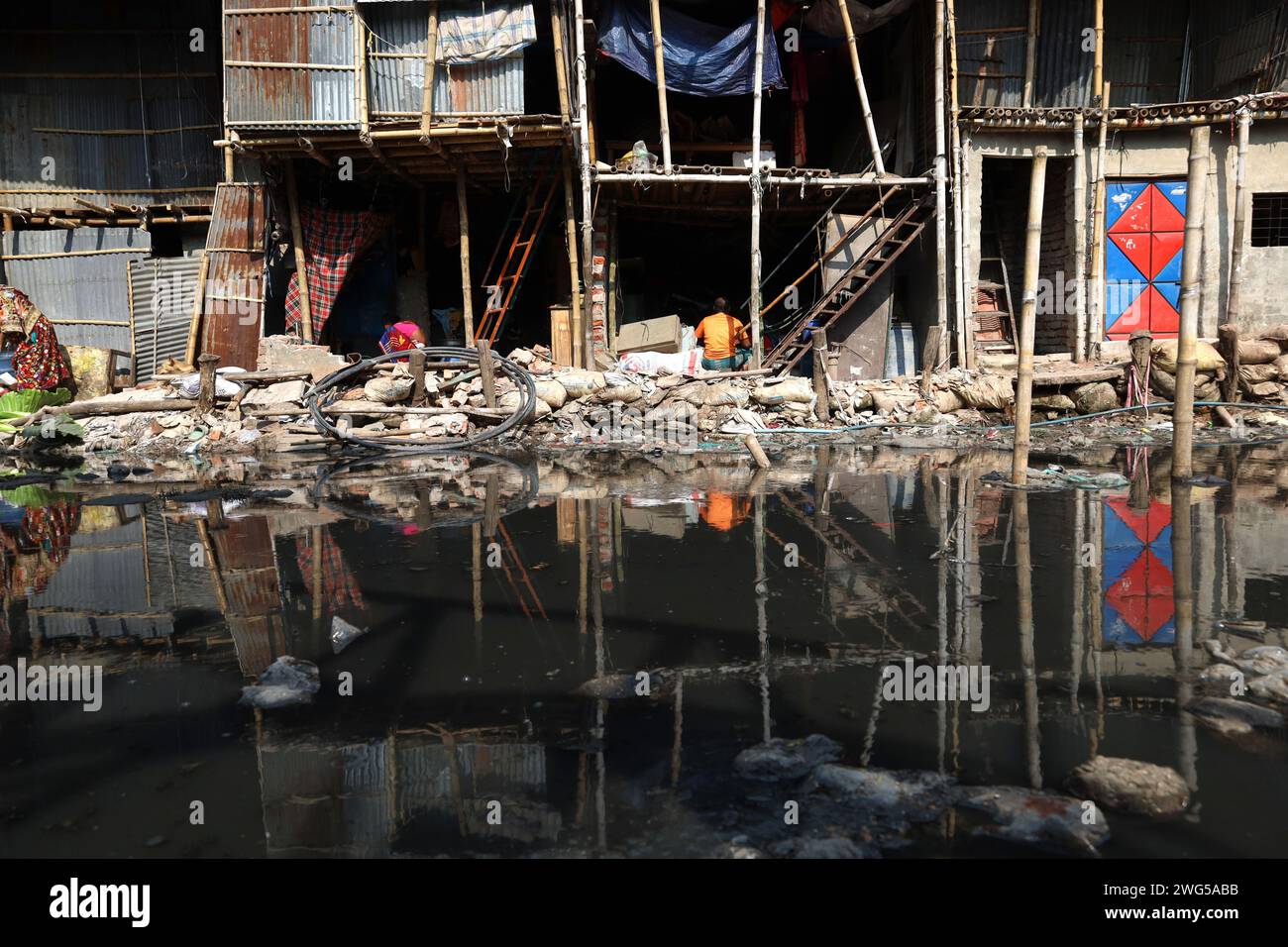 Slums paris hi-res stock photography and images - Alamy