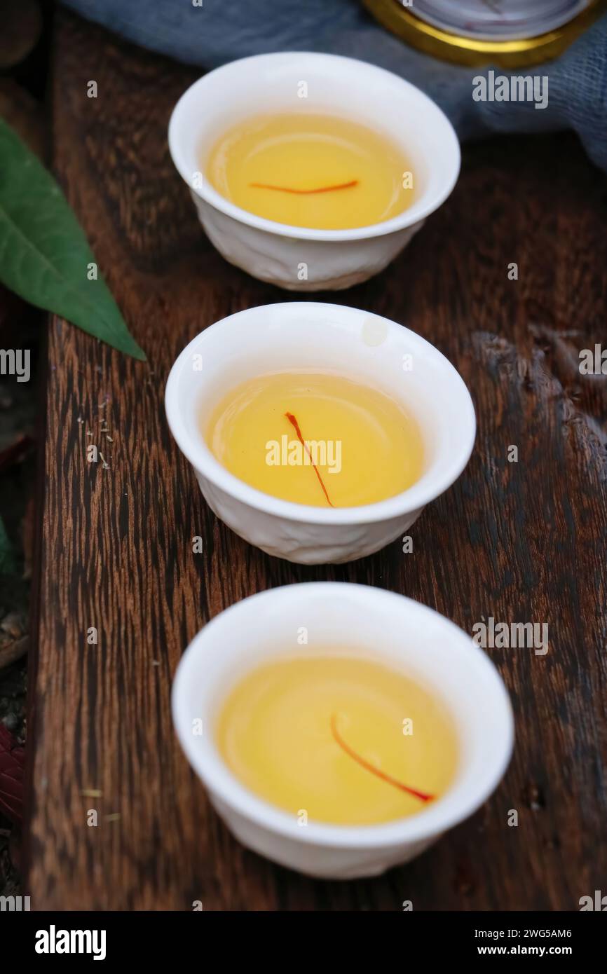 Beautiful images of saffron, saffron pictures, saffron drinks, high ...