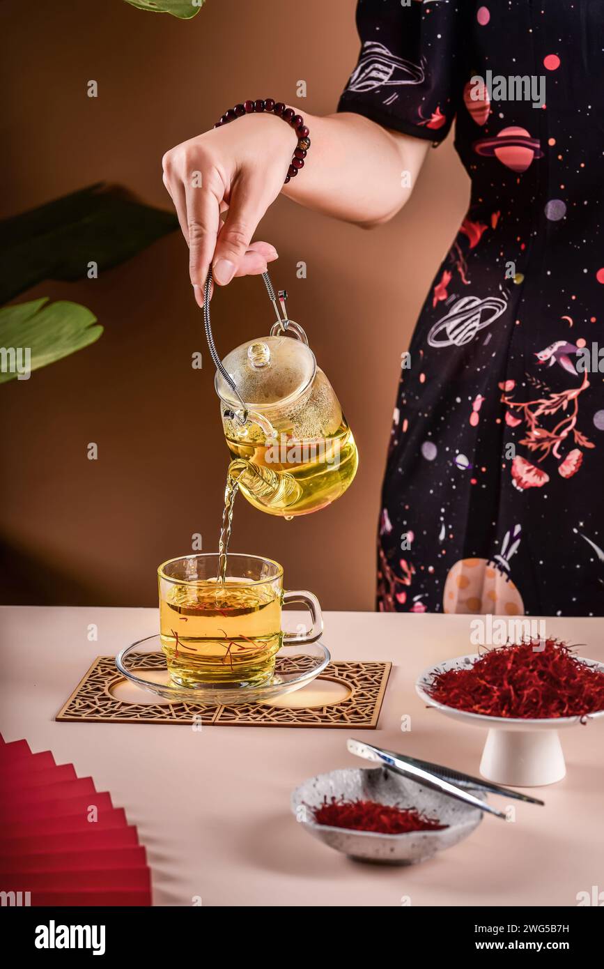 Beautiful images of saffron, saffron pictures, saffron drinks, high ...