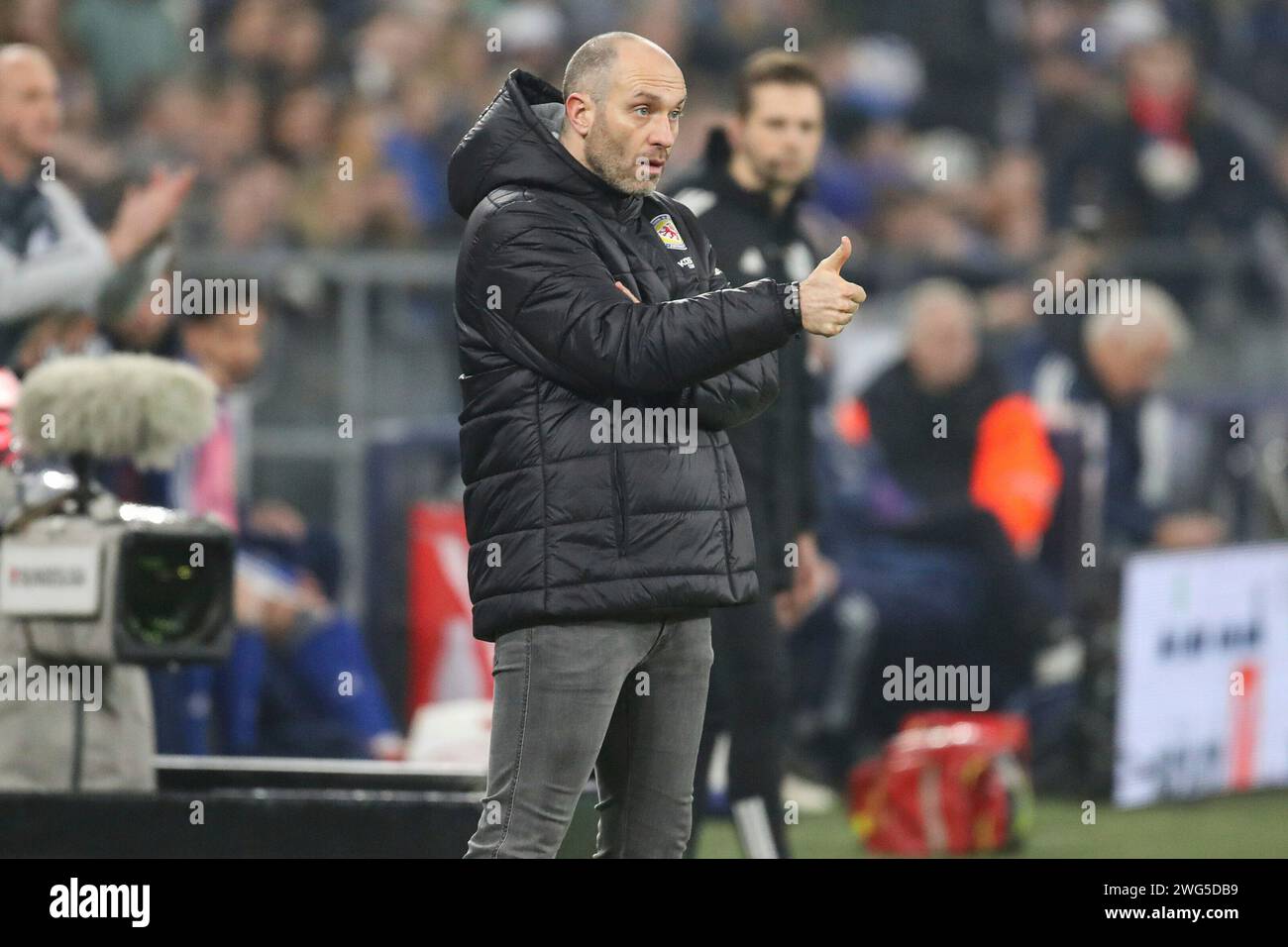 Gelsenkirchen, Deutschland. 03rd Feb, 2024. 2. Bundesliga - FC Schalke ...
