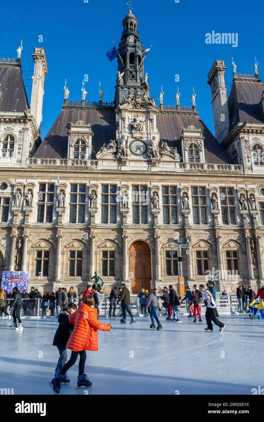 Paris, France, Large Crowd people, Ice Skaters on Ice Skating Rink at ...