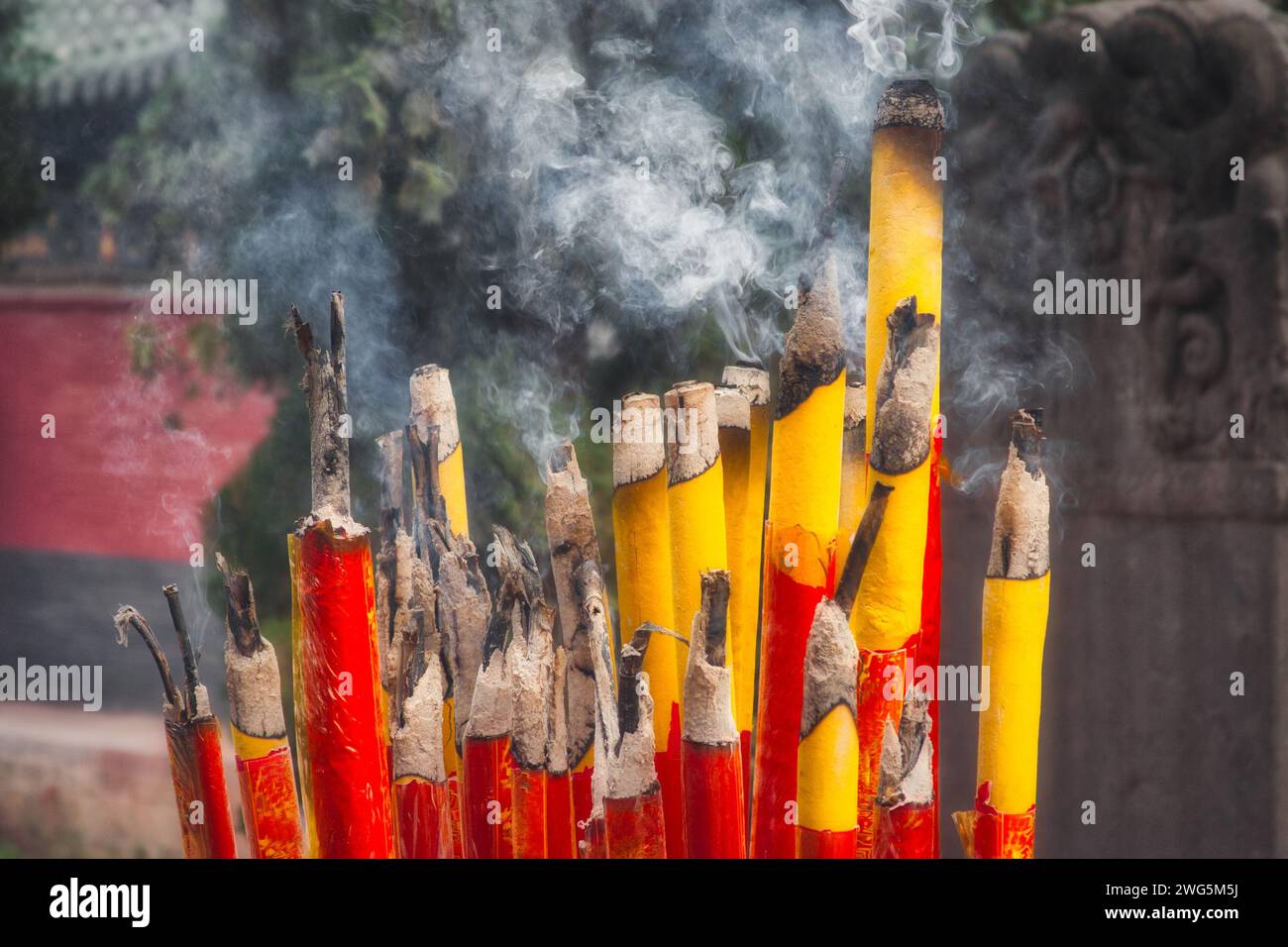 Burning ceremonial incense chinese temple hi-res stock photography and ...
