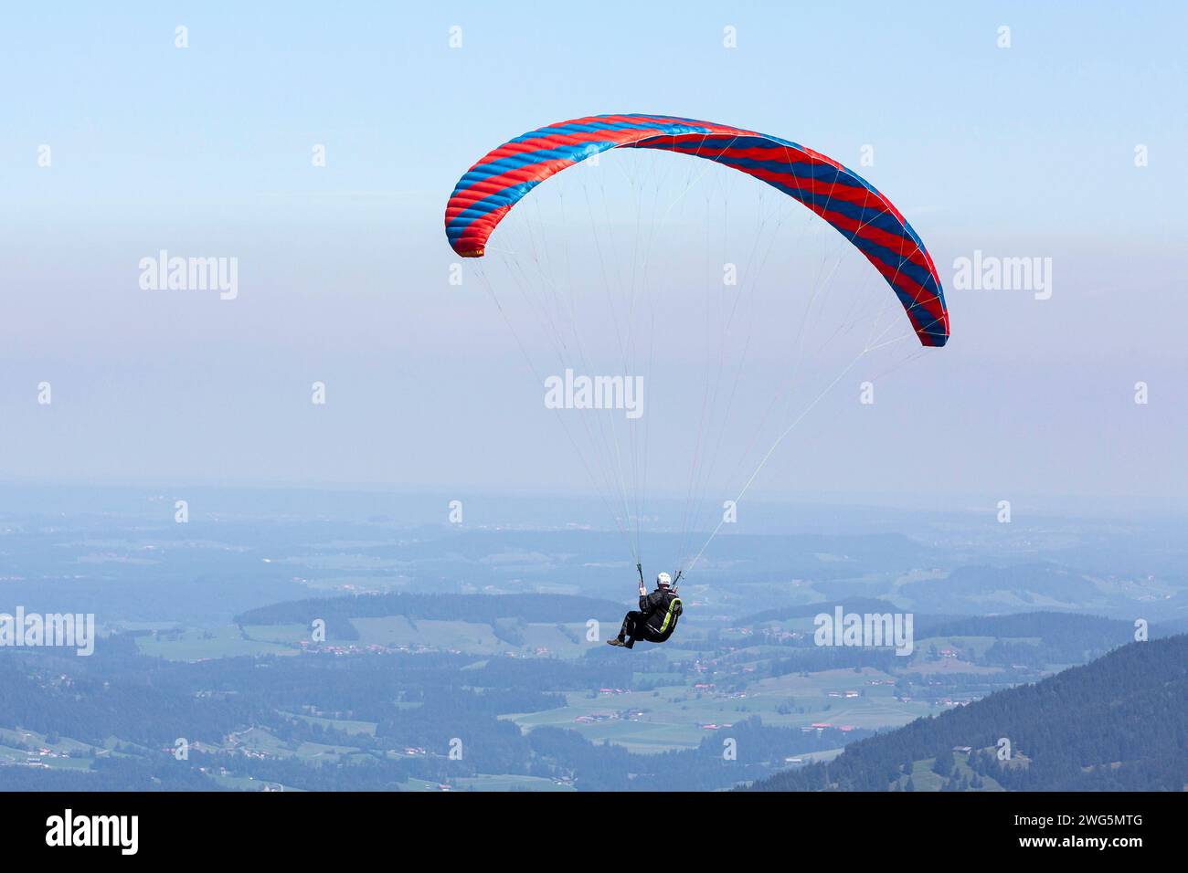 Paragleiter hi-res stock photography and images - Alamy