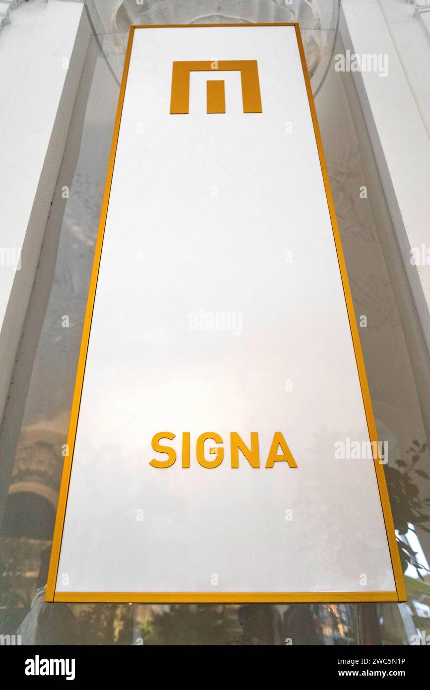 Signa gruppe hi-res stock photography and images - Alamy