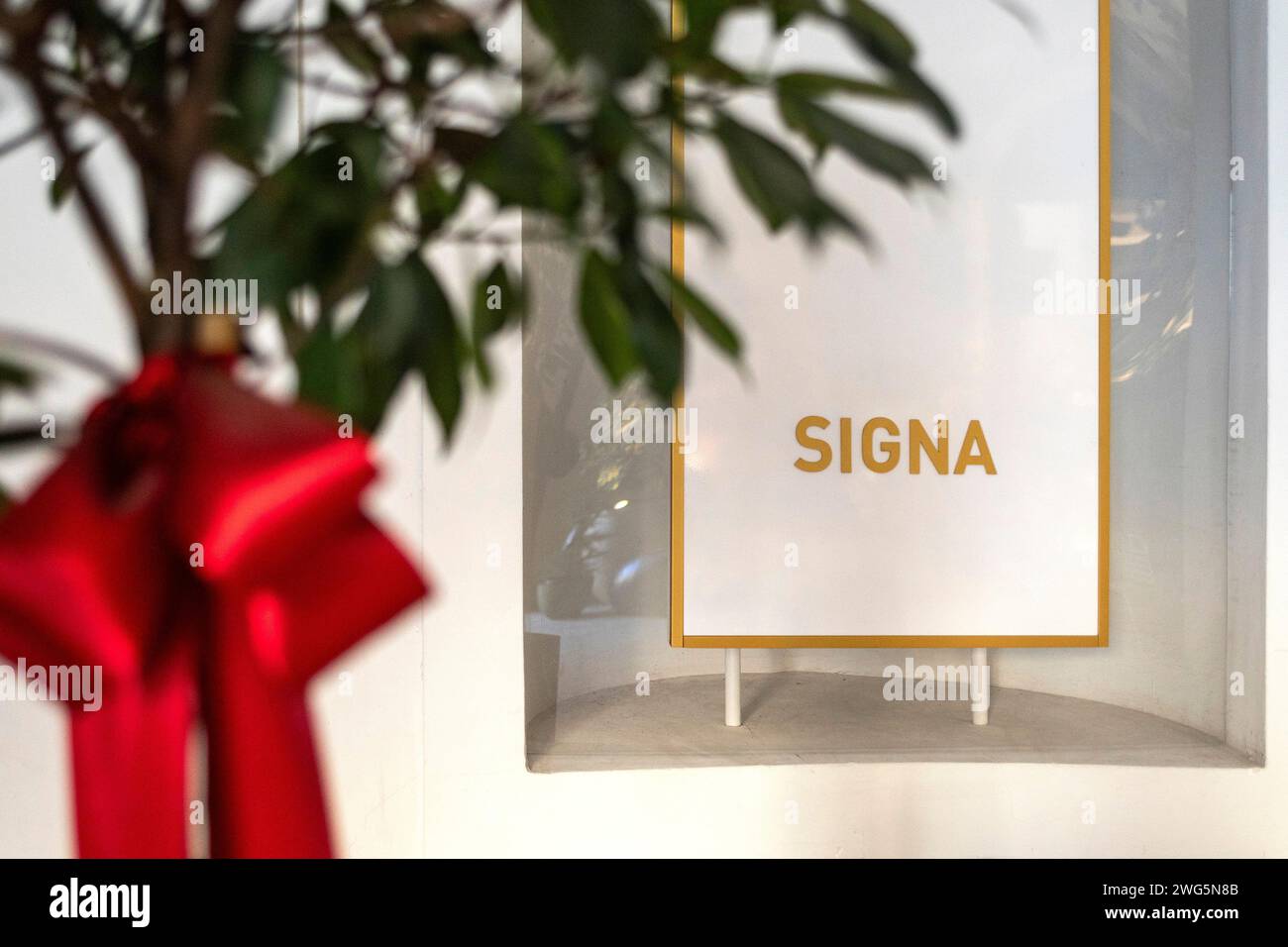 Signa Holding, Austrian Real Estate And Trading Company In Vienna ...