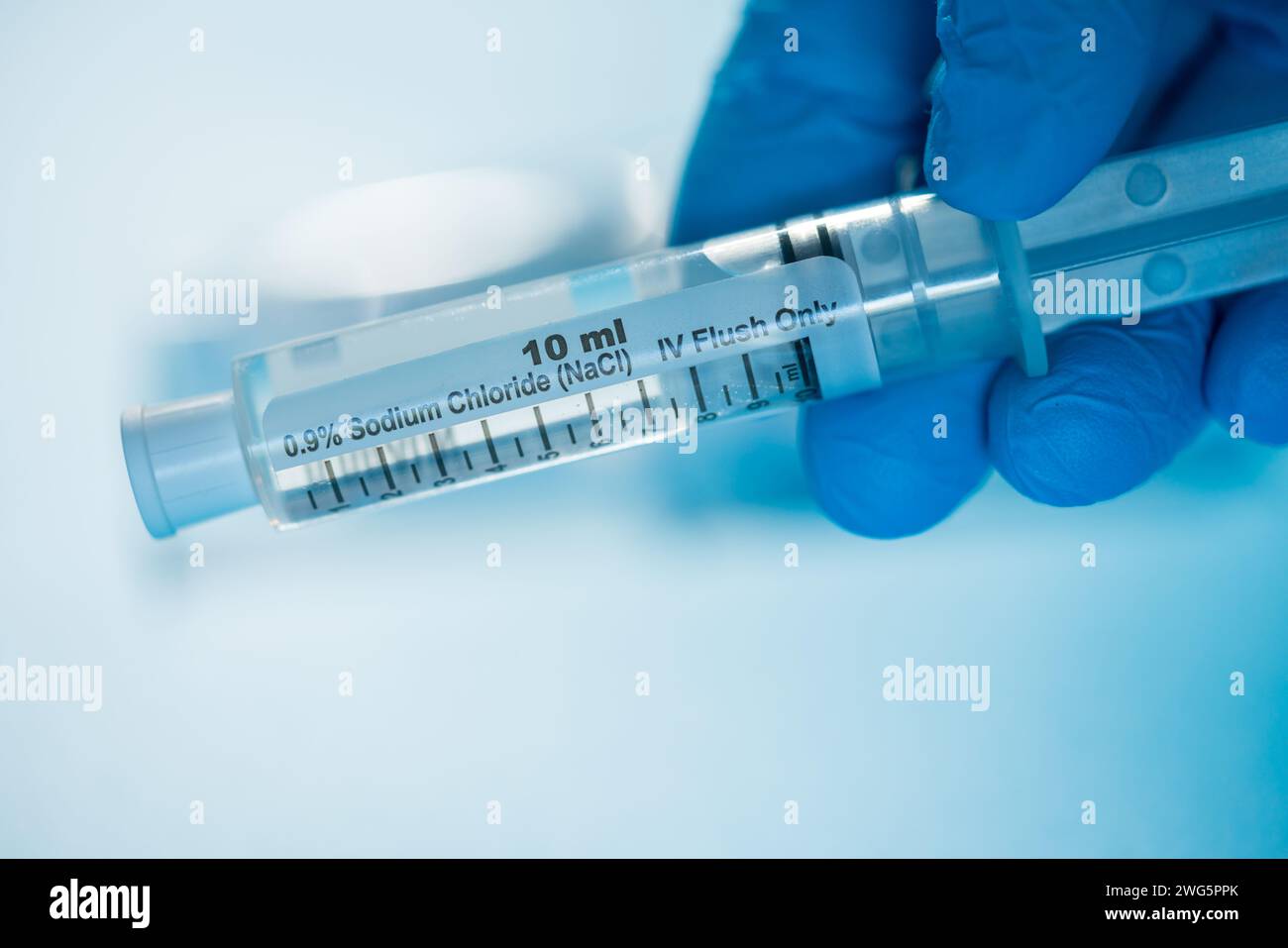 Sodium chloride injection hi-res stock photography and images - Alamy