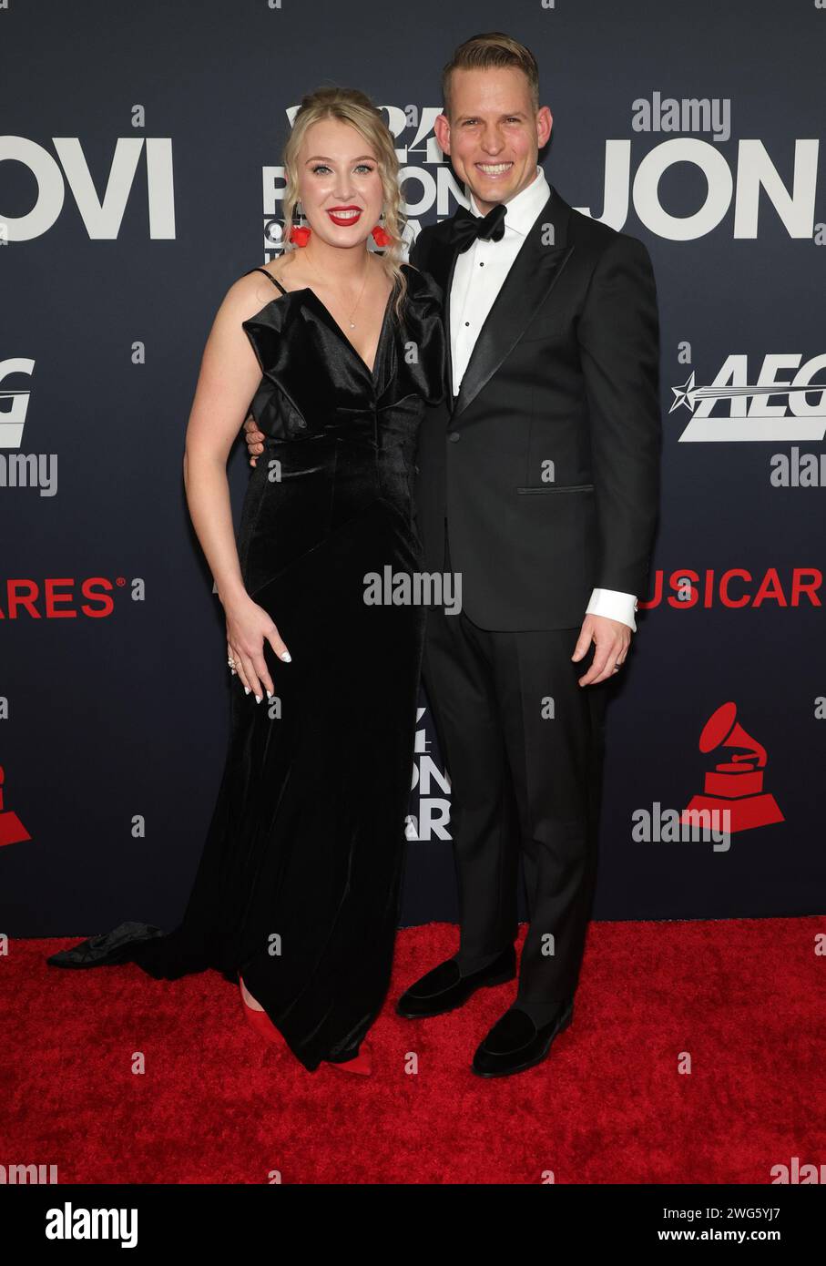 Los Angeles, Ca. 02nd Feb, 2024. Annie Ray, Irving Ray at the 2024 ...