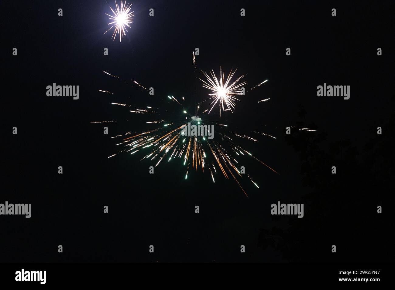 Dynamic burst of vibrant colors hi-res stock photography and images - Alamy