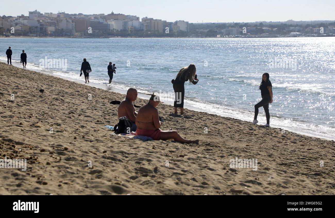 Palma De Mallorca, Spain. 03rd Feb, 2024. People enjoy the sunny ...