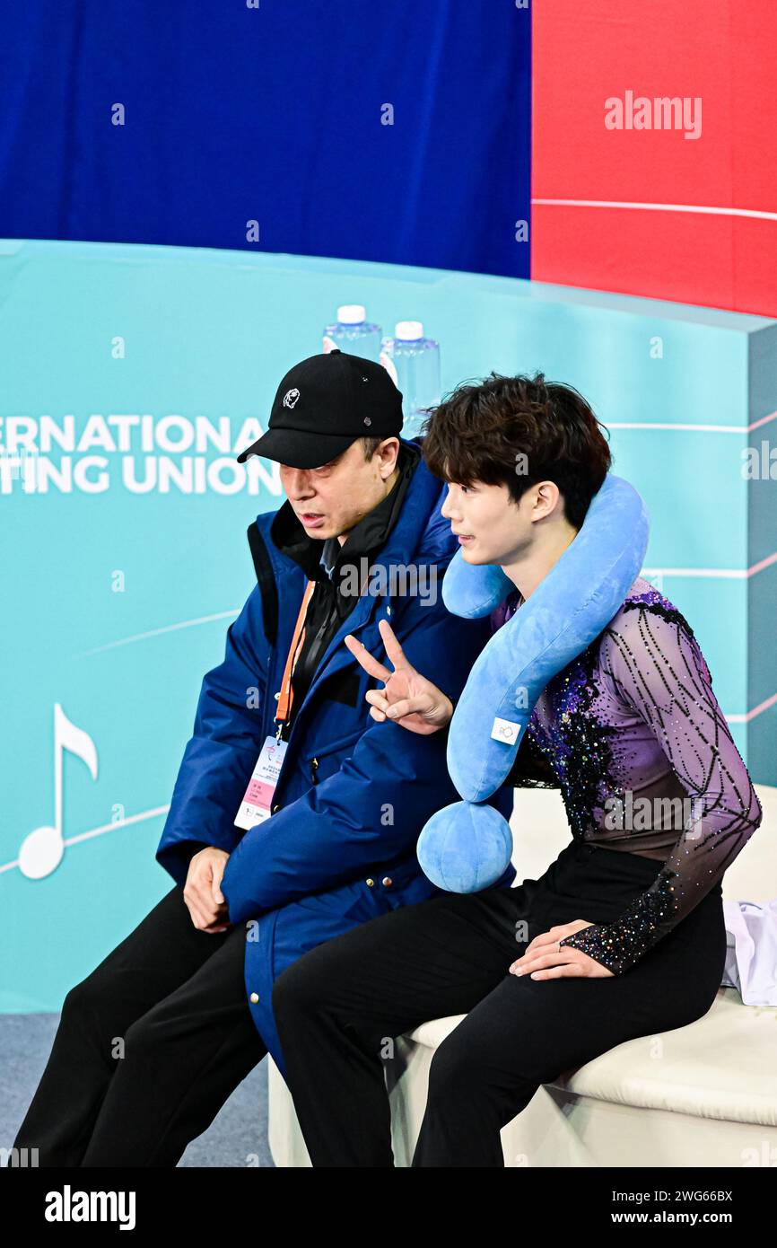 Shanghai, China. 03rd Feb, 2024. Yudong CHEN (CHN), at Kiss & Cry, during Men Free Skating, at ...