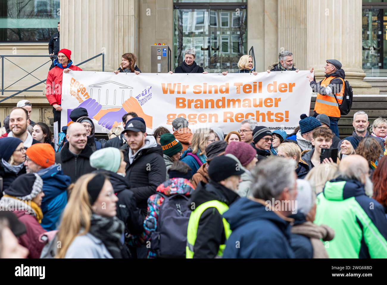 03 February 2024, Lower Saxony, Hanover: Participants in a ...