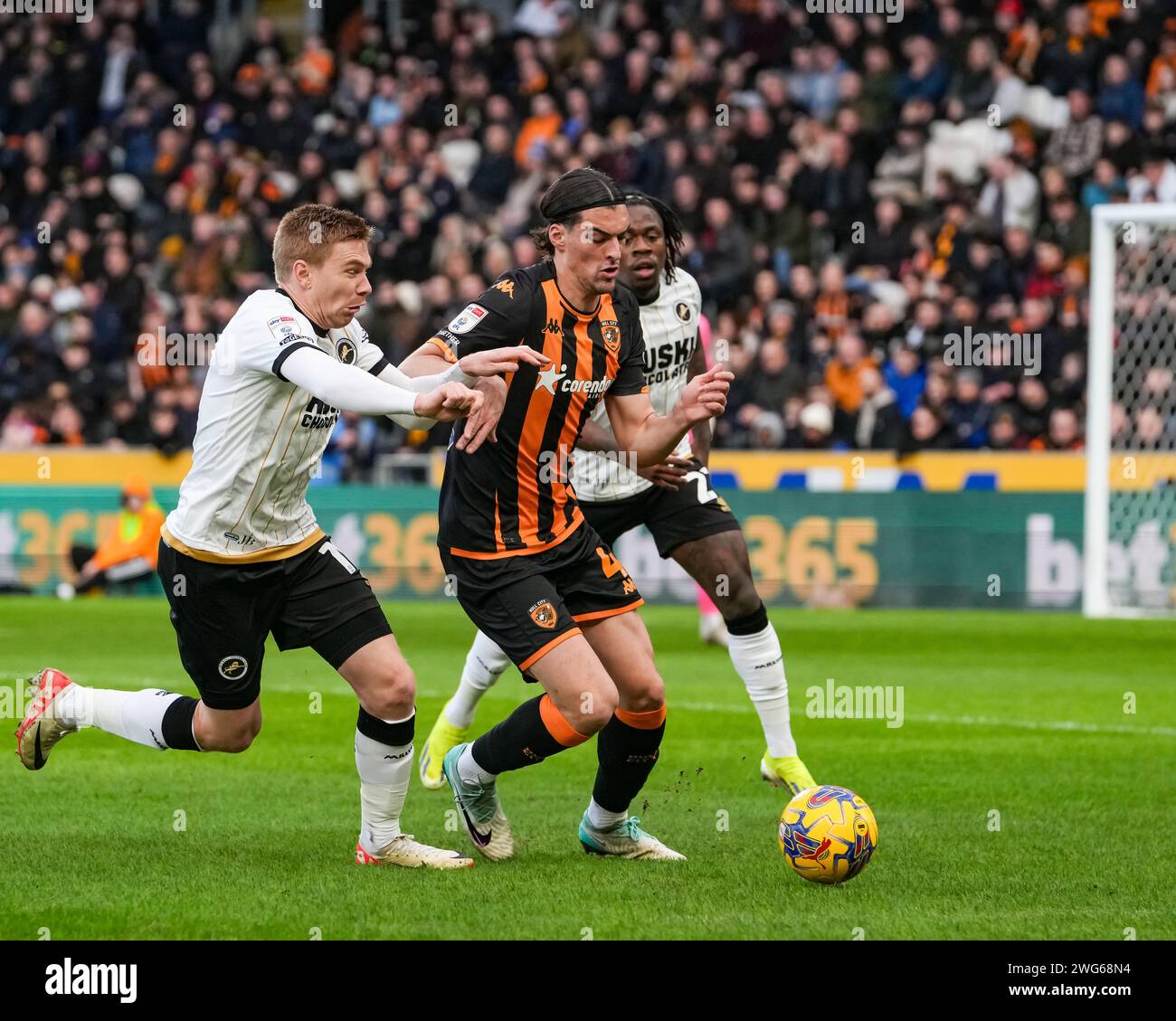 HULL, UK. 3rd February 2024. EFL Championship Football League: Hull ...