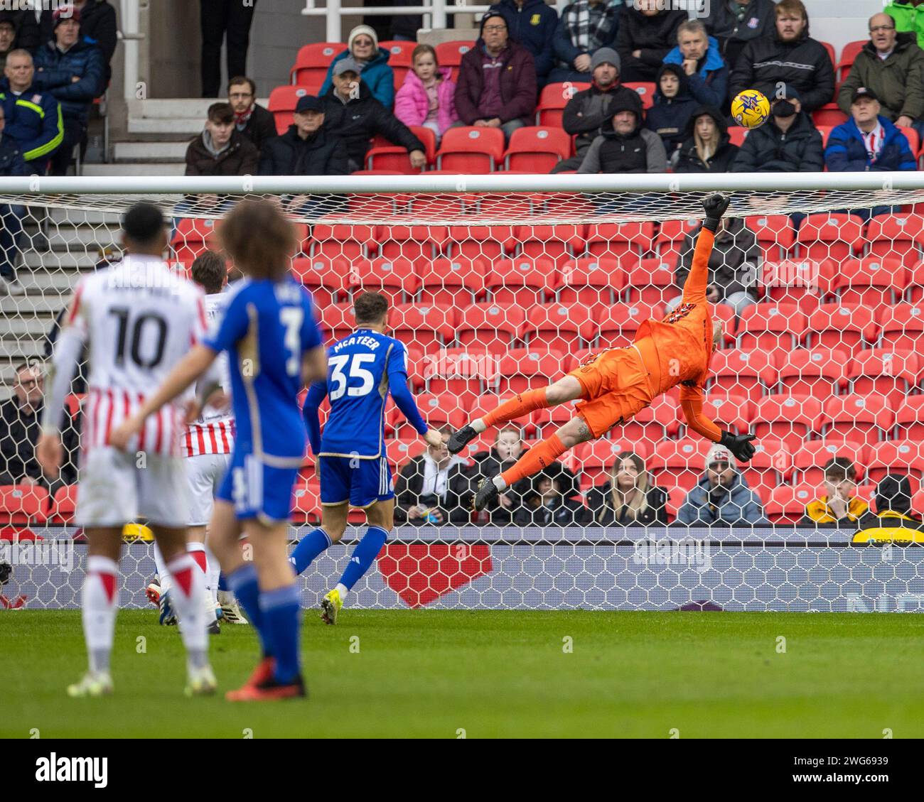 Stoke, Staffordshire, England. 3rd February 2024; Bet365 Stadium, Stoke ...