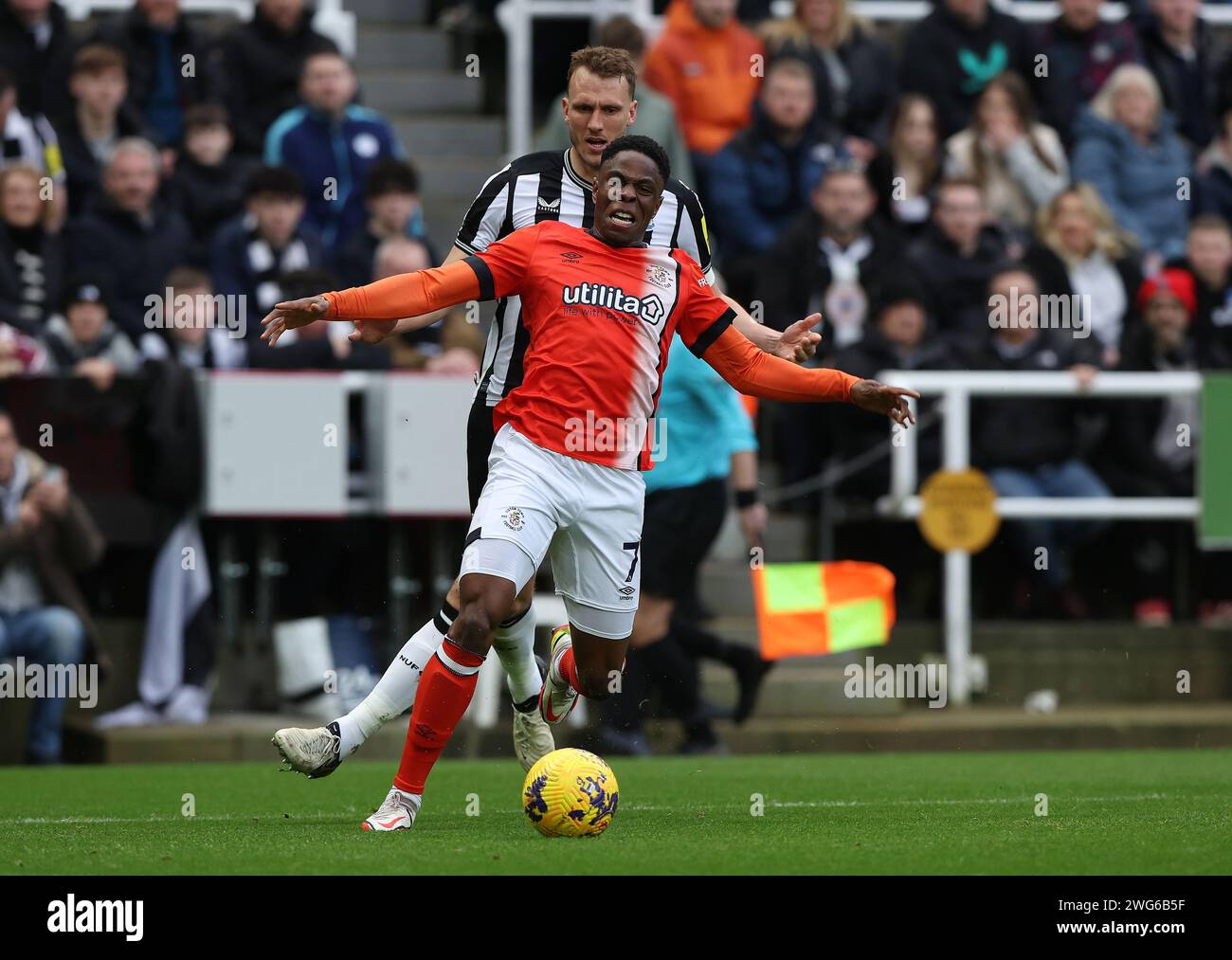 Newcastle Upon Tyne, UK. 3rd Feb, 2024. Dan Burn of Newcastle United in ...