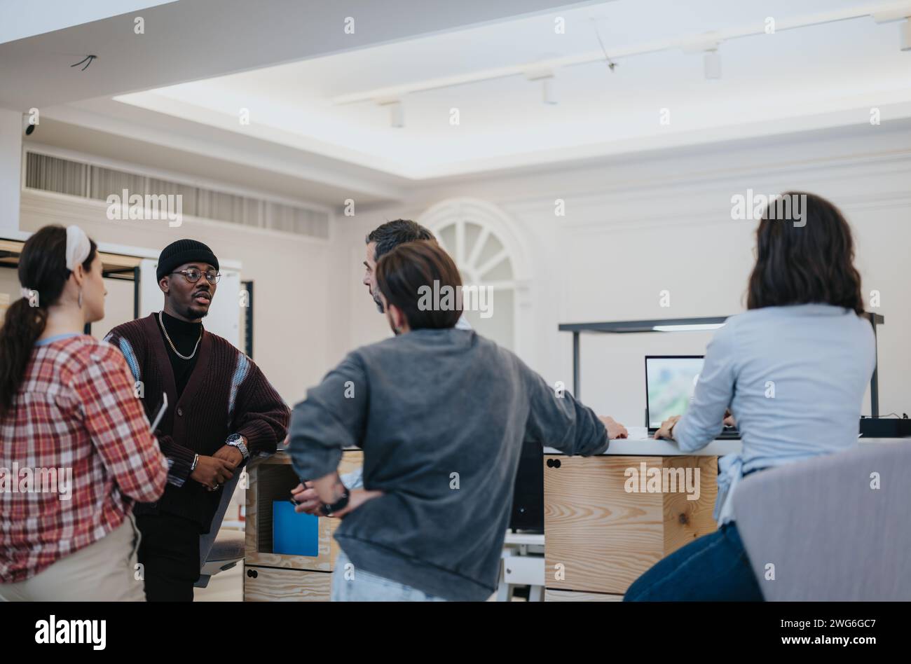 Interactive design brainstorming session hi-res stock photography and ...