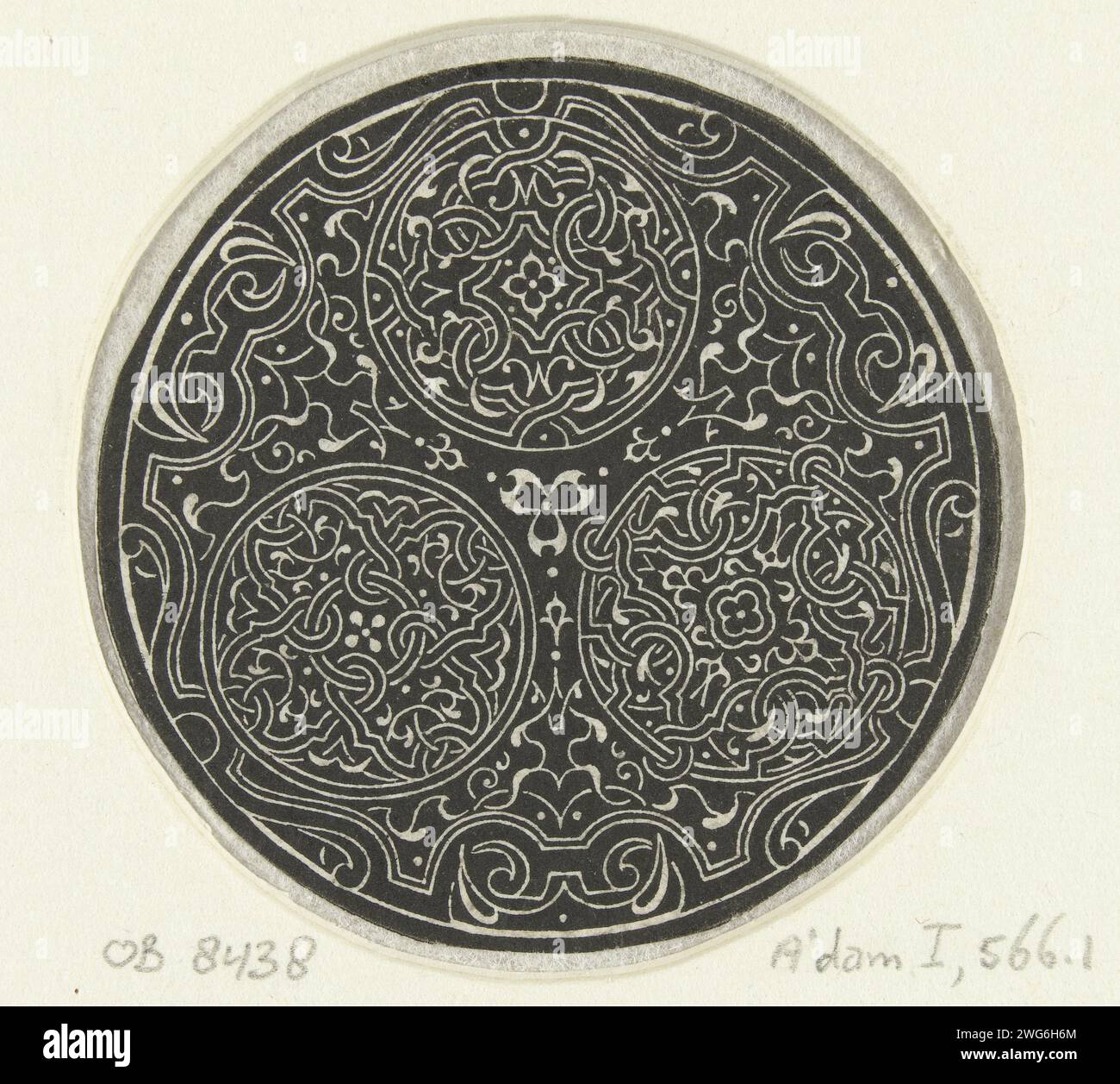 Three medallions with Moresken, 1506 - 1551 print The medallions are ...
