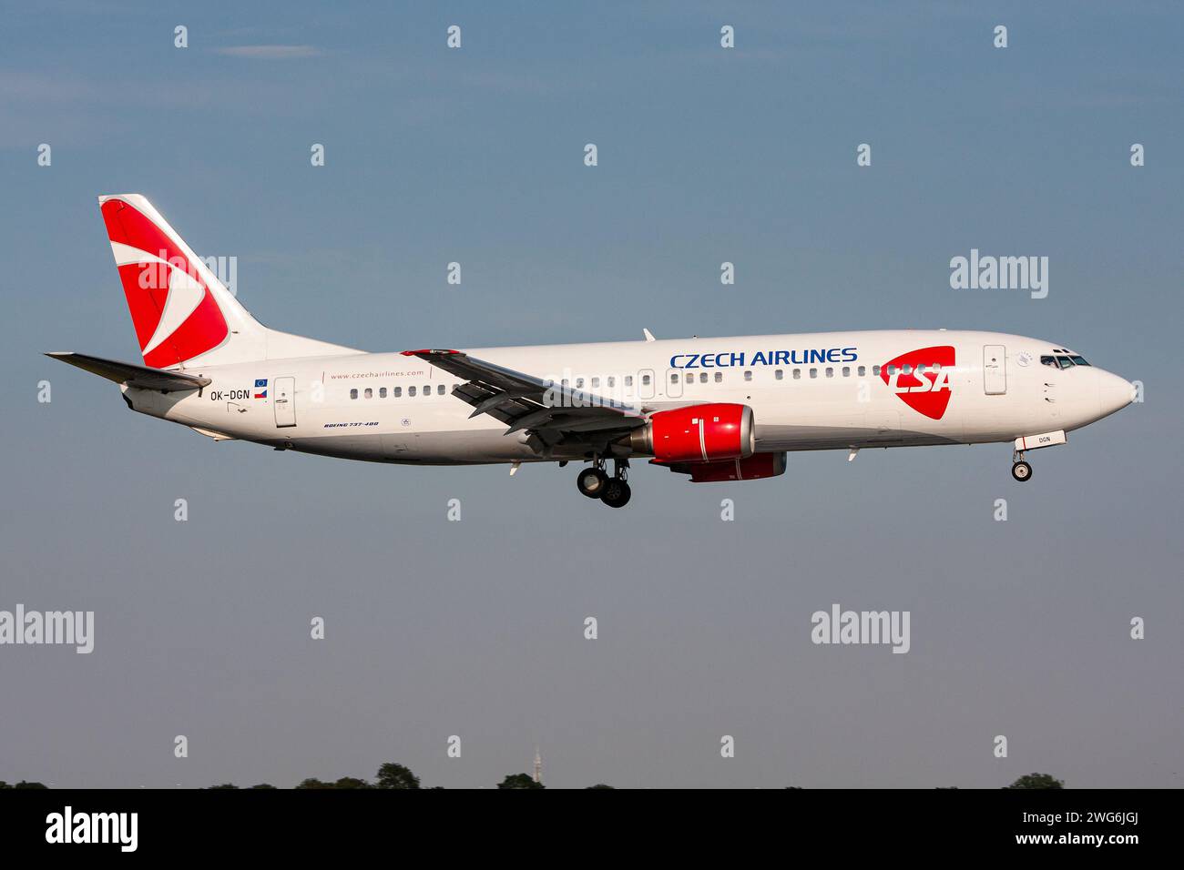 CSA Czech Airlines Boeing 737-400 with registration OK-DGN on final for ...