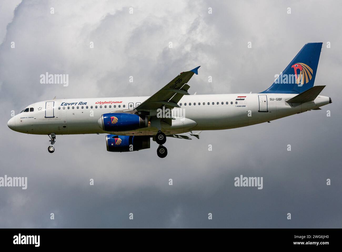 Egypt air schiphol hi-res stock photography and images - Alamy