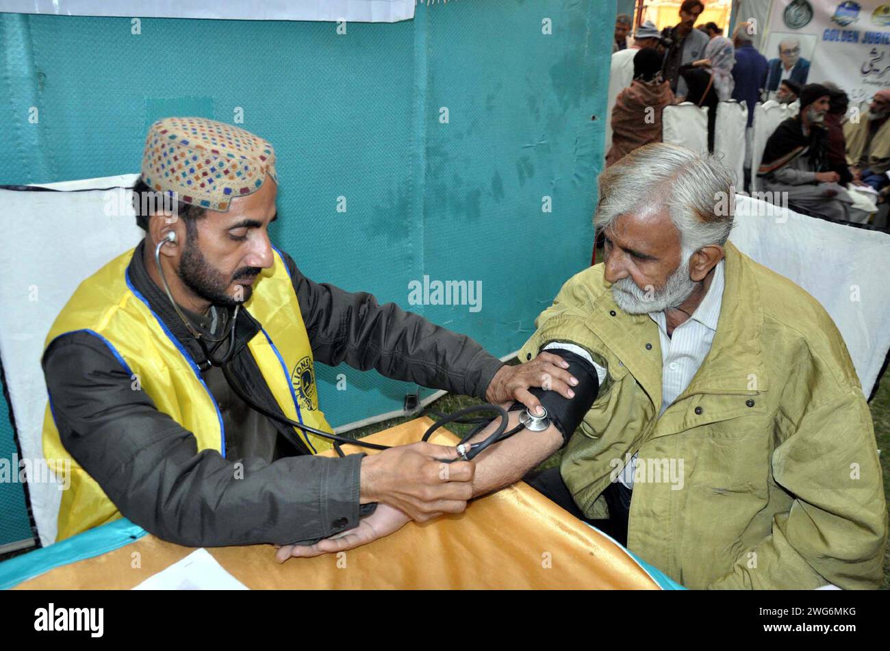 Patients are being examine by doctors during free eye medical camp ...