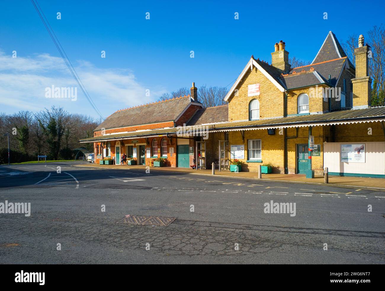 Shanklin rail station hi-res stock photography and images - Alamy